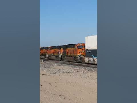 BNSF 6994 WB Q TRAIN MP 17.3 CAJON SUB 4-17-2023 #railfan #trains #bnsf - YouTube
