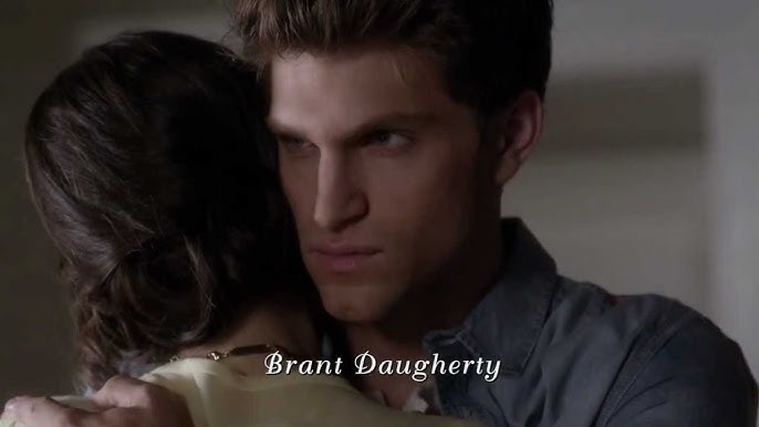 Spencer Hastings Et Toby Cavanaugh Photos From Pretty Little Liars 5