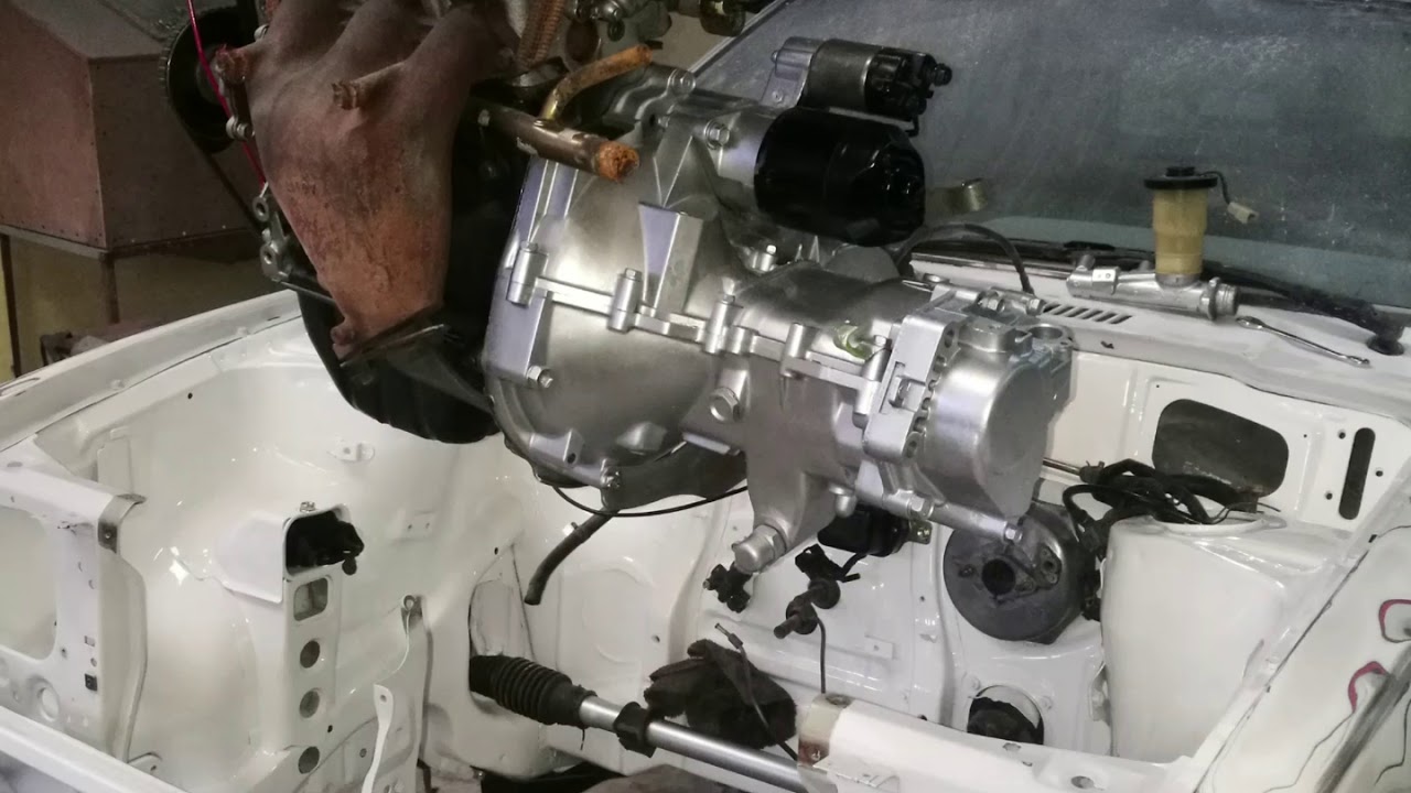 Daihatsu Charade g10 - YouTube