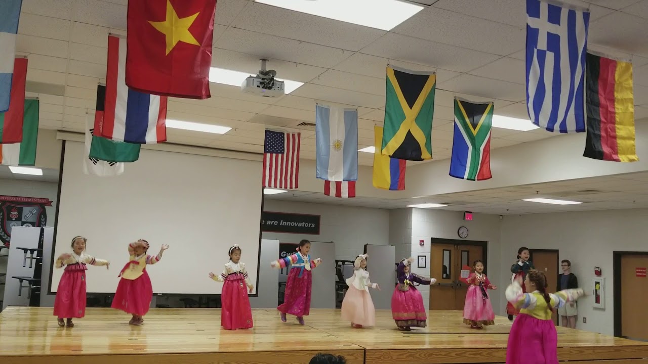 Arirang dance around the world 2019 - YouTube