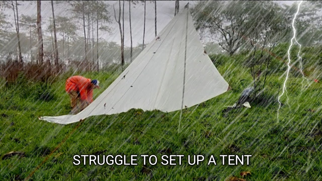 Solo camping in heavy rain • struggle to set up a tent in nonstop rain ...