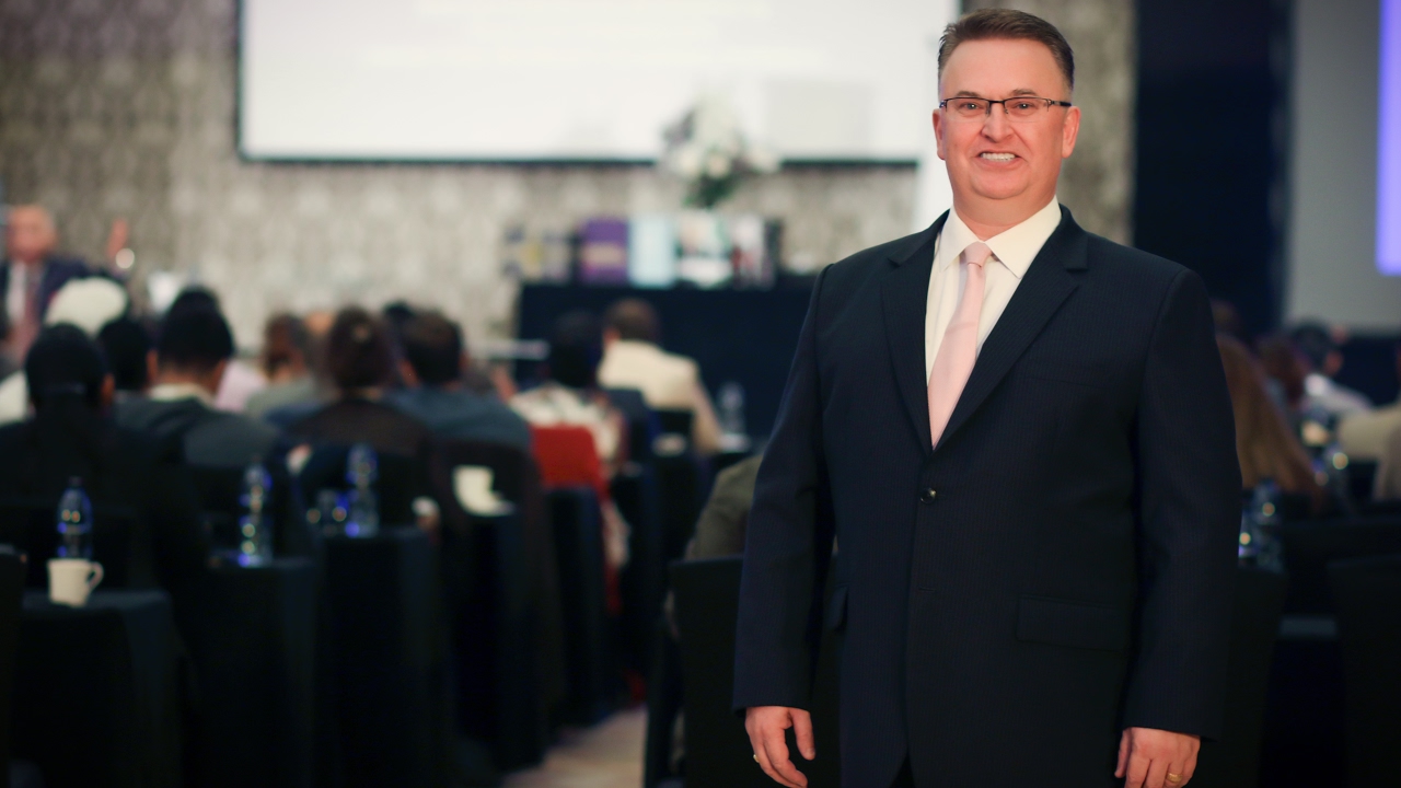 David Cavanagh Keynote Speaker - YouTube