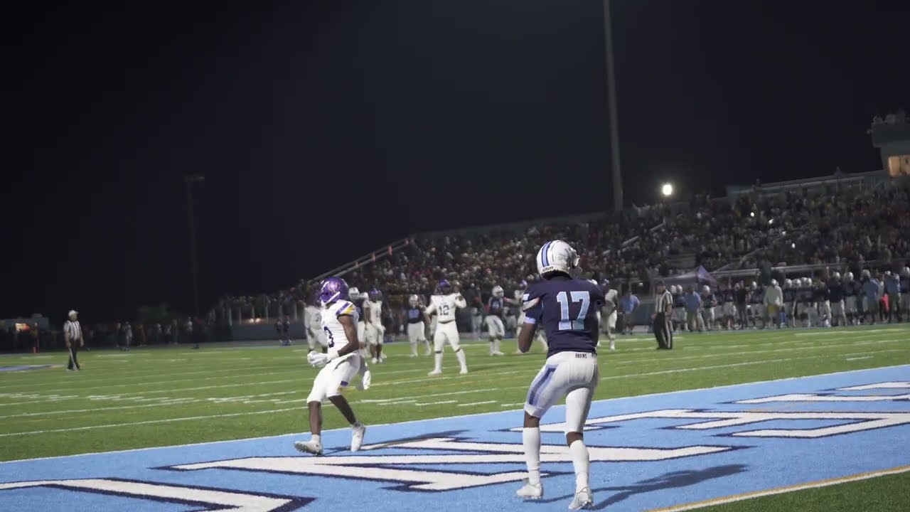 South Florence's Jayden Sellers trots into the end zone for six - YouTube