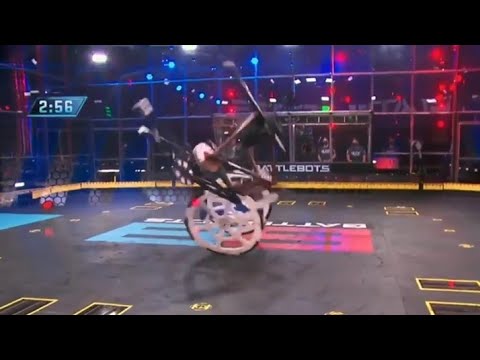 Mammonth vs Huge Battlebots, 2021 season 5(giant vs gia