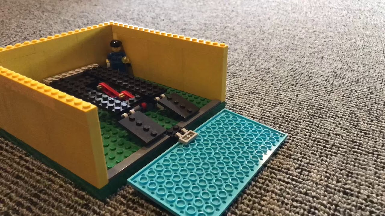 Lego car lift in the roofless garage - YouTube