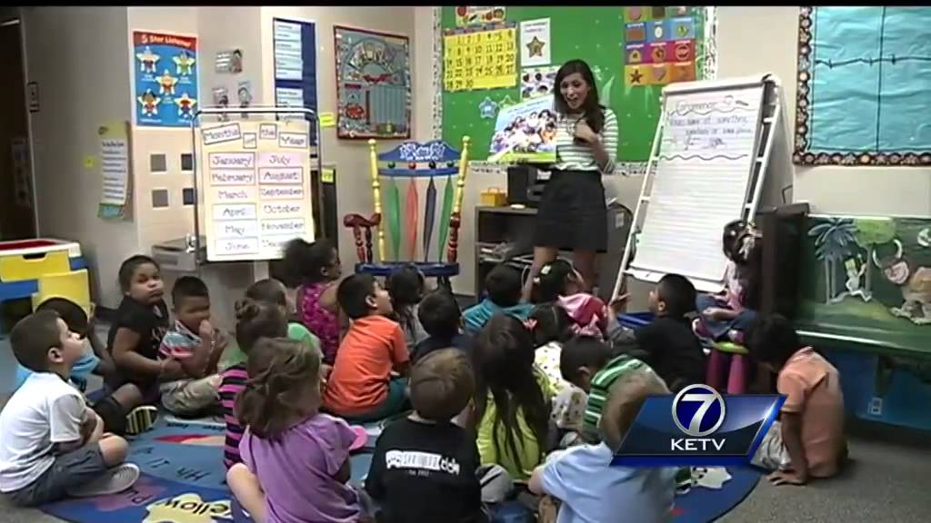 Omaha's dual-language classrooms drawing national attention - YouTube