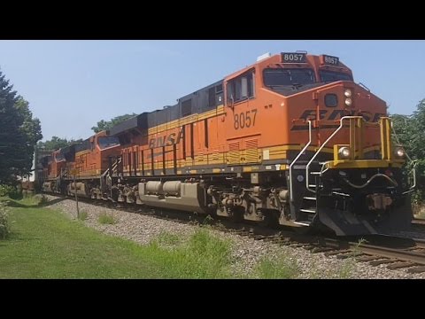 BNSF 8057 Quietly Leads a Stack Train Thru Galesburg - YouTube