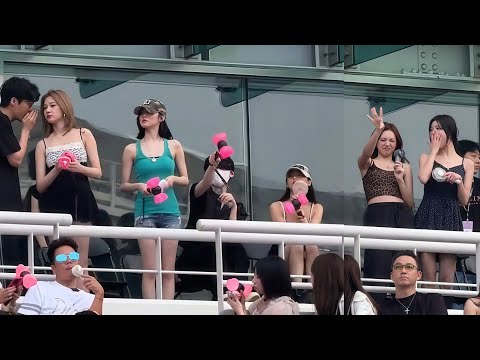 Babymonster Reaction To Blackpink Jump, Pink Venom & APT With Seventeen At 2025 Deadline Concert