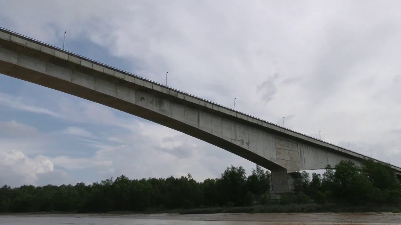 SIBU RAJANG RIVER GENERAL SHOTS POKOK BAKO BAWANG ASSAN BRIDGE BALAK ...