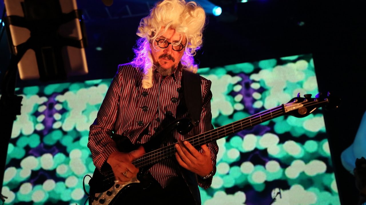 Primus NYE Countdown to 2017 - YouTube