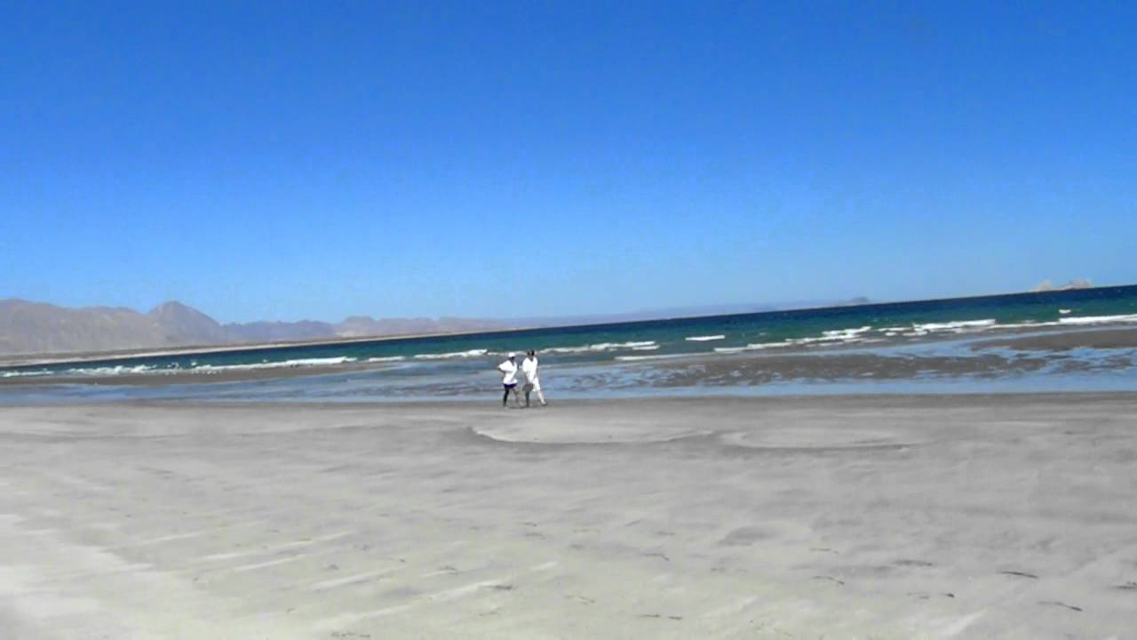 Bahia San Luis Gonzaga ( Playa Punta Bufeo) - YouTube