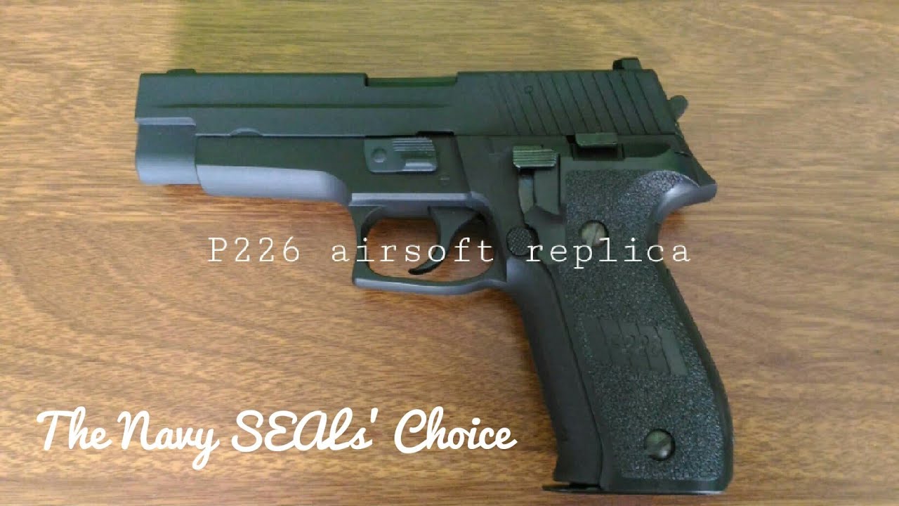 Sig Sauer P226 airsoft replica (WE F226) - YouTube