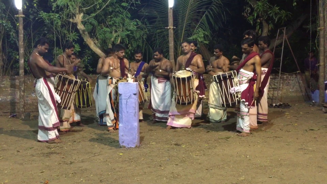 Kunissery Kummatti 2017 - YouTube