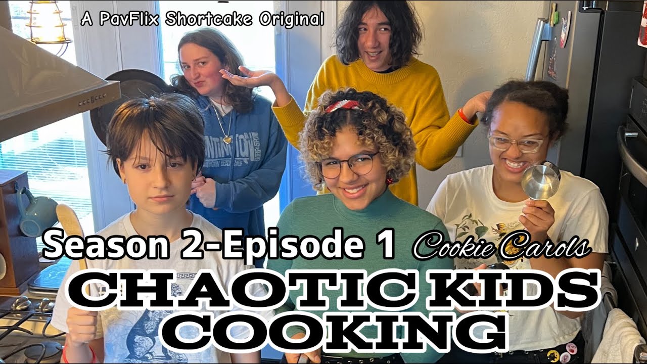 Chaotic Kids Cooking 🍳 (Episode 1-Season 2) Cookie Carols 🍪 - YouTube
