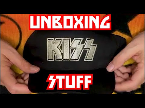 Unboxing KISS Stuff | In My Head Unboxing - YouTube
