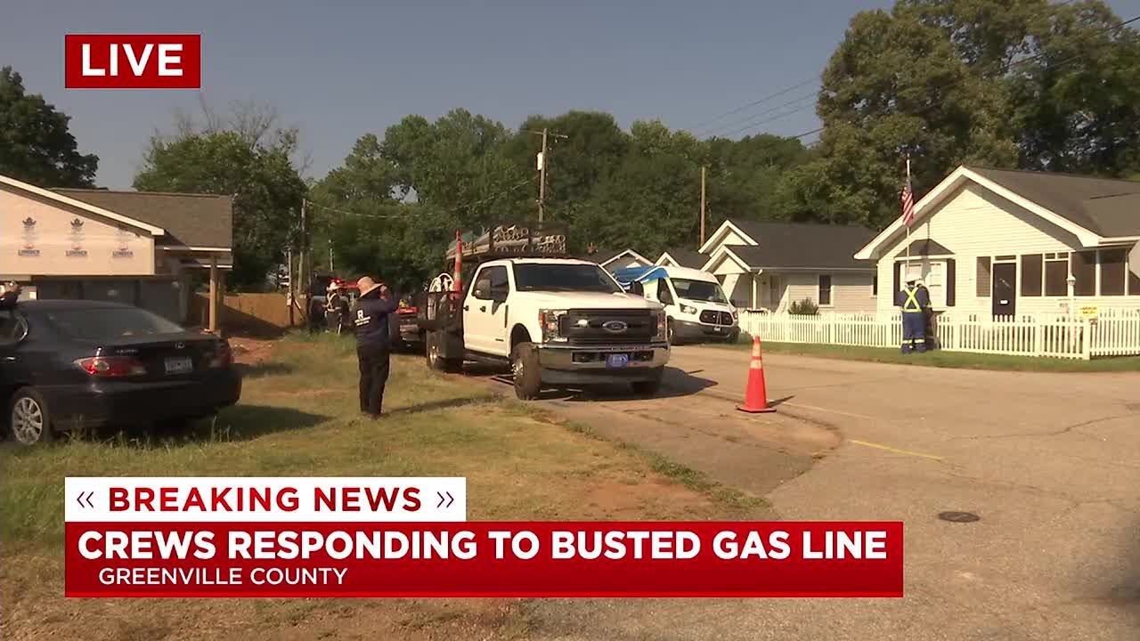 Crews responding to busted gas line in Greenville County - YouTube