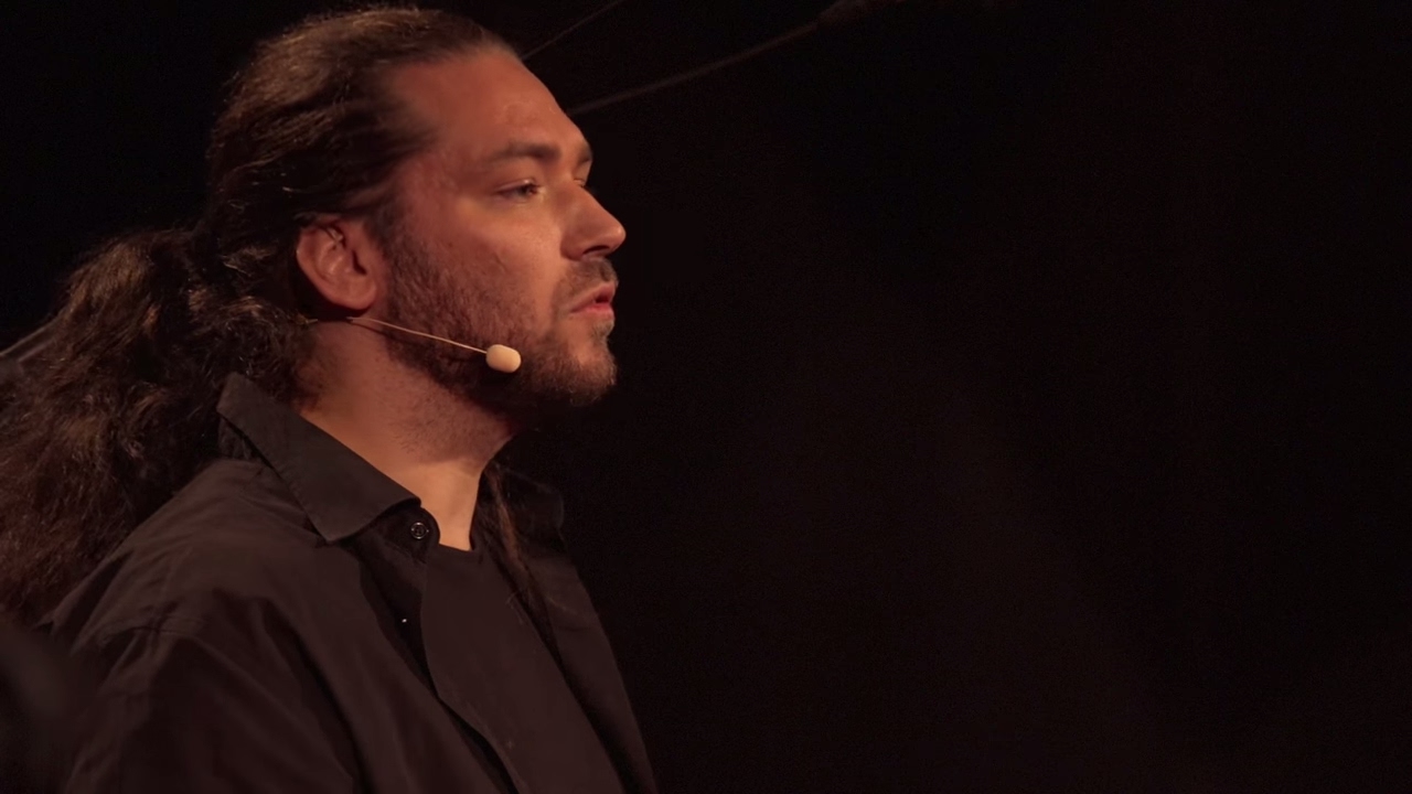 Batteries, Harpes & Guitares de cuisine | Nicolas BRAS | TEDxClermont ...