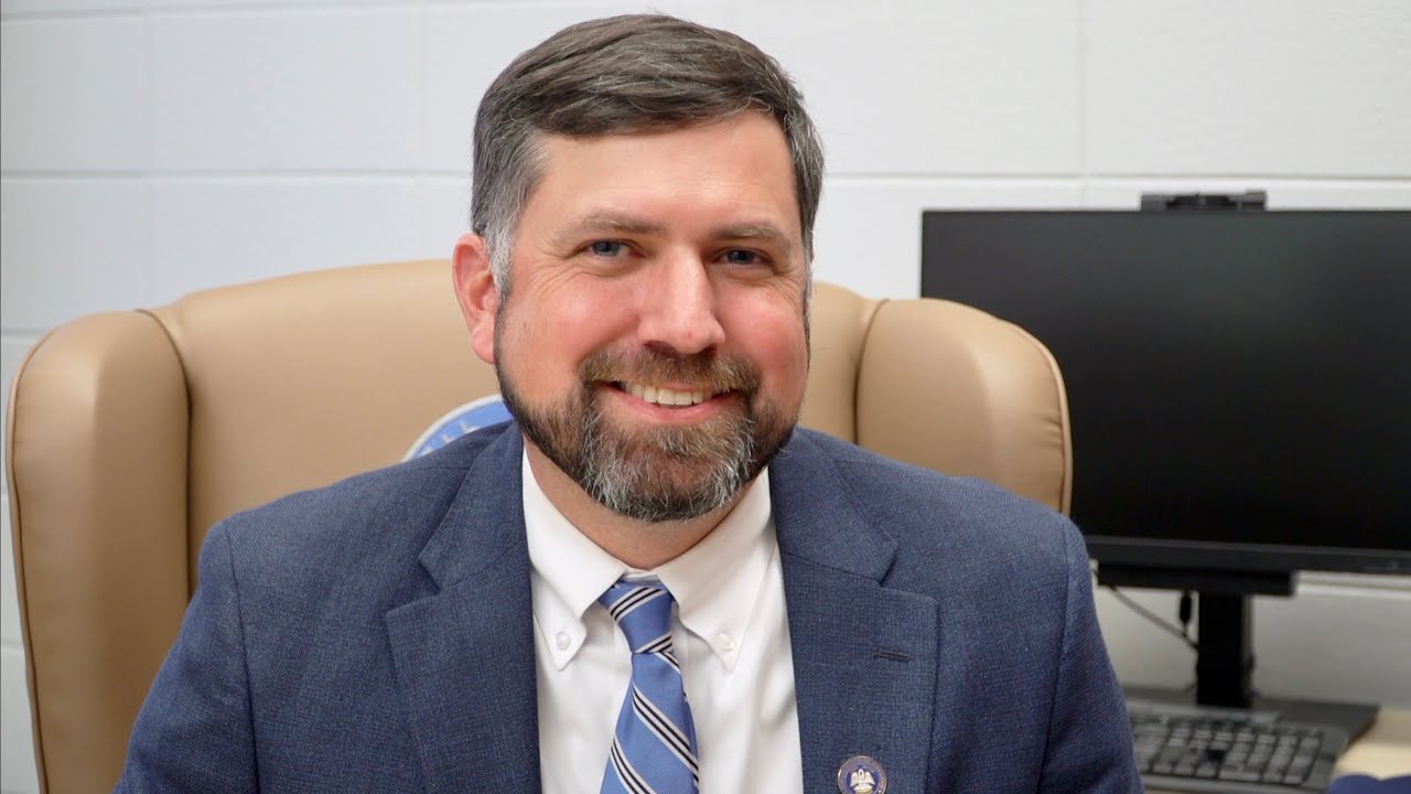 Britain Sledge - YouTube