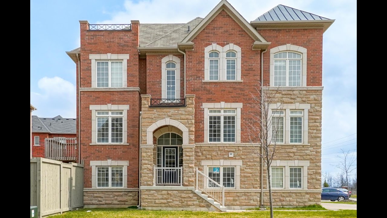 33 Rockbrook Trail Brampton Home for Sale - Real Estate Properties for ...