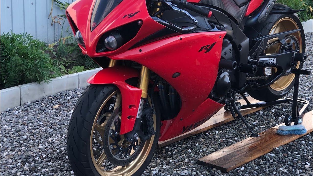 Insta 360 x4 Yamaha r1 - YouTube