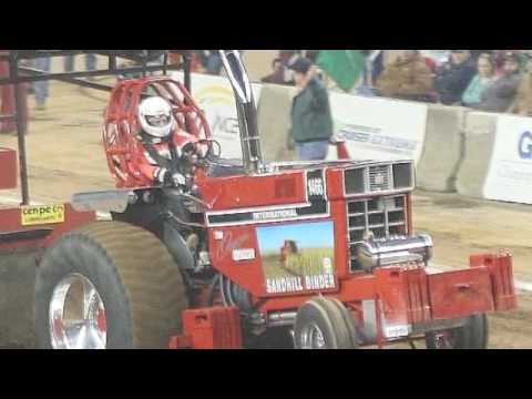 Case IH Tractor Pulling! - YouTube