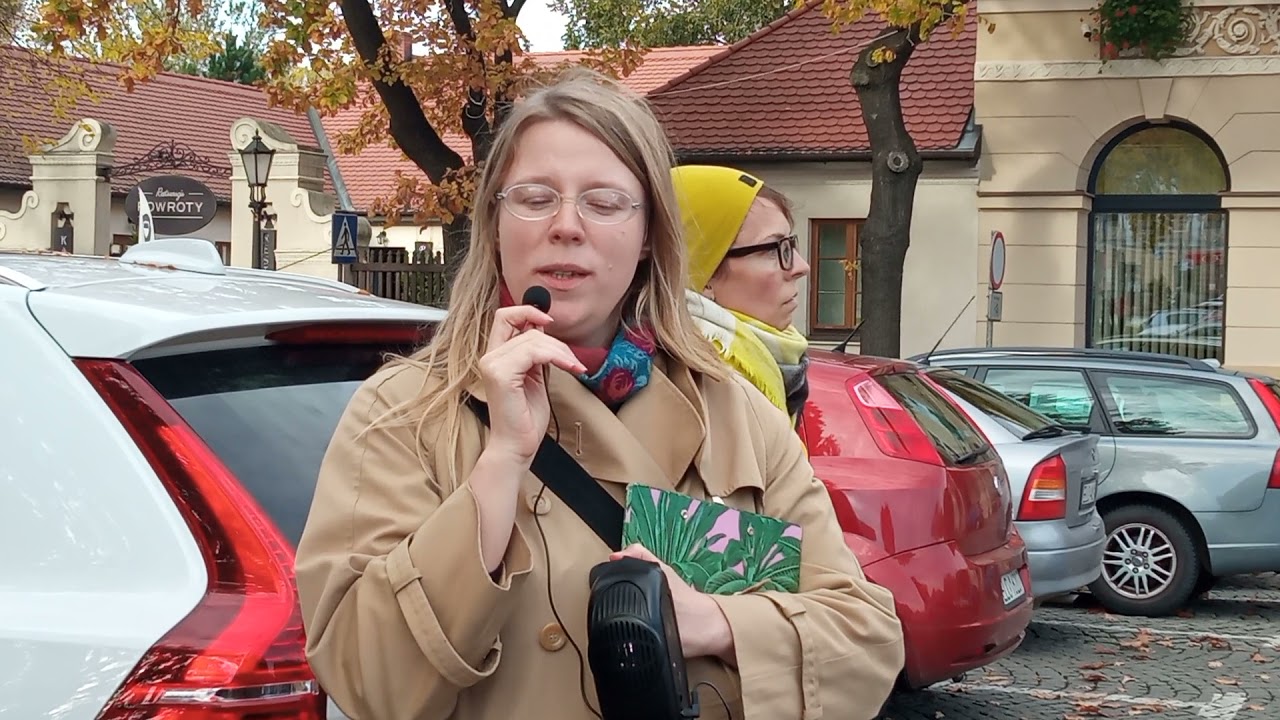 O łowickim ratuszu inaczej. Maria Nowakowska oprowadza po Łowiczu ...