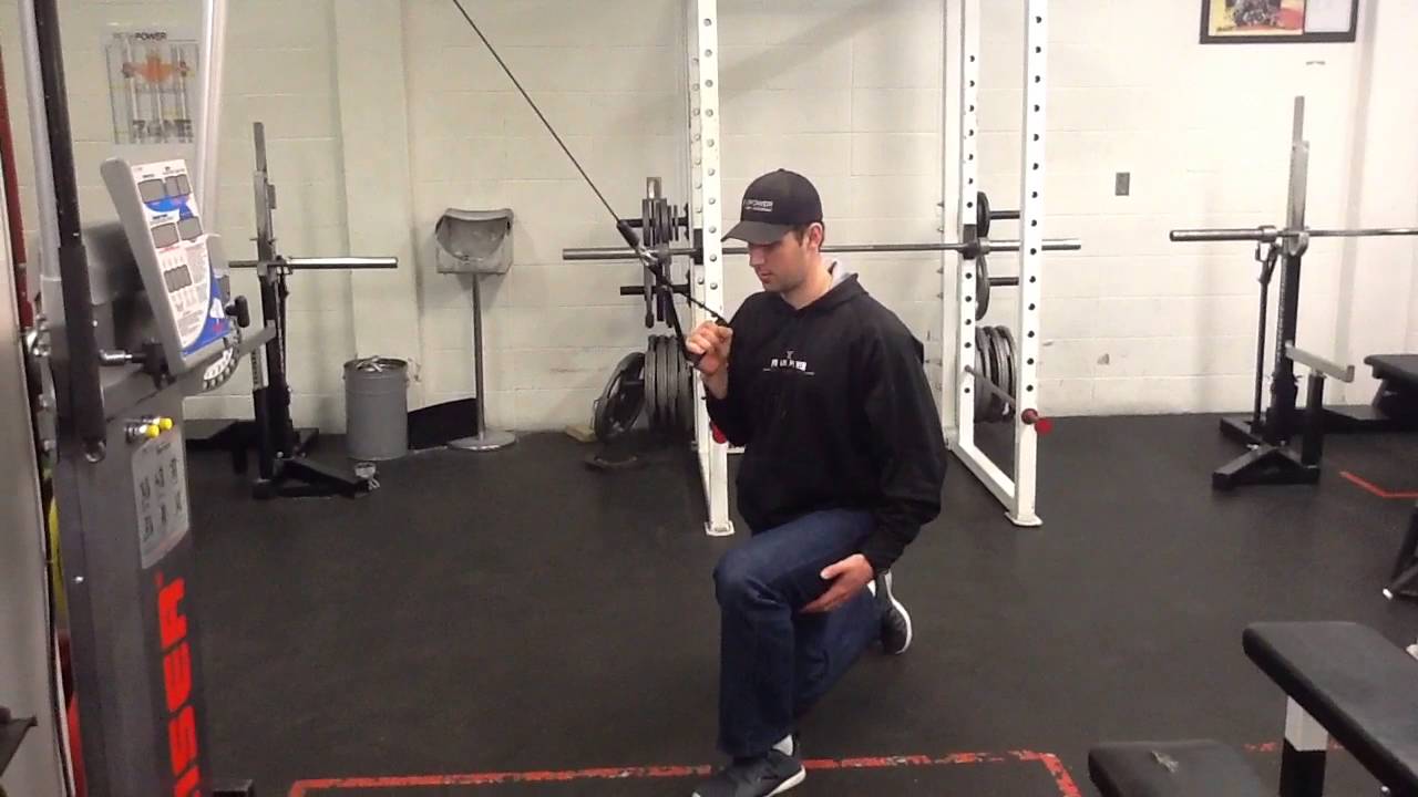 SA 1/2 Kneeling Lat Pull Down - YouTube