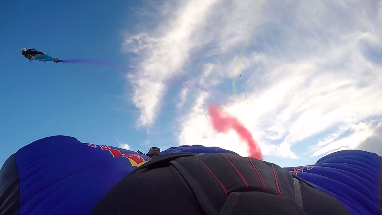 GoPro View of Wingsuit Racing w/ Andy Farrington | Red Bull Aces - YouTube