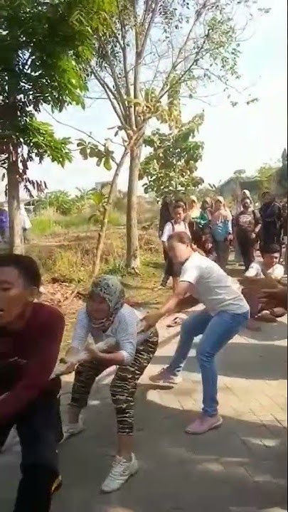 #Lomba tarik tambang #17 Agustus - YouTube