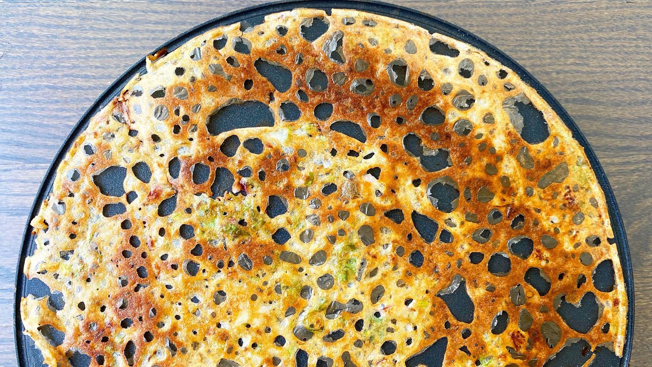 Rava Dosa (Ready in 15 minutes!) - YouTube