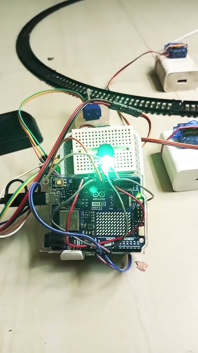 Smart Automatic Railway Gate using Arduino - YouTube