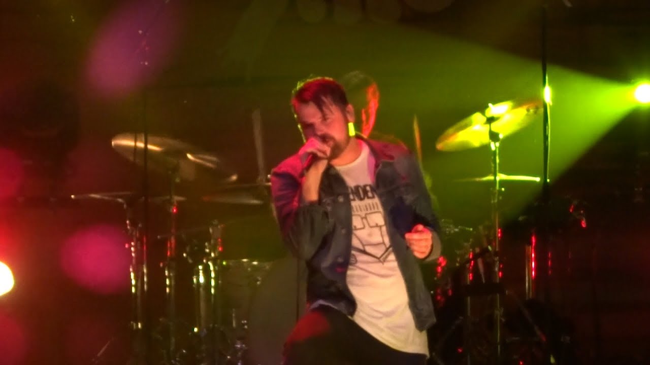 Silverstein - "Discovering the Waterfront" and "The Afterglow" (Live in ...