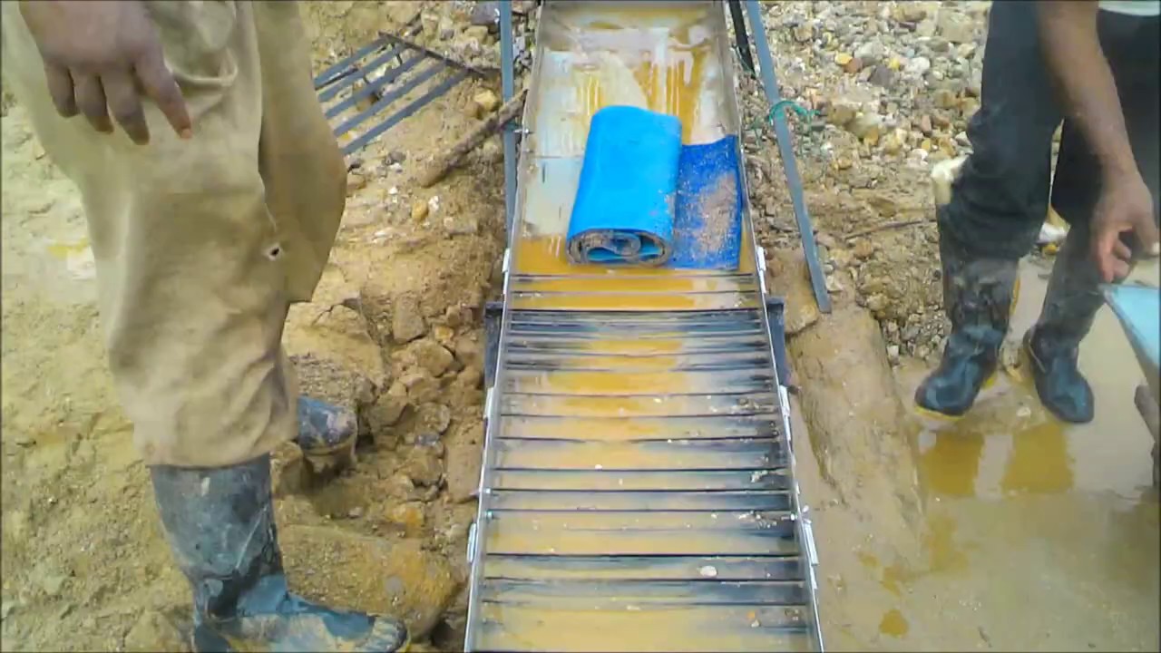 Oro fino en los rios ecuador recovery of fine gold from the river - YouTube