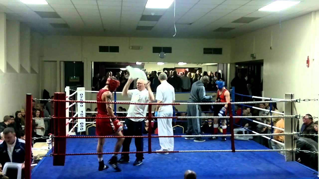 Abs Boxing Match @ The Gardens ABC - YouTube