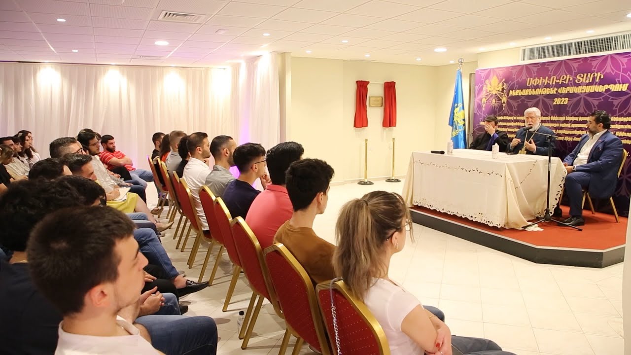 Քուէյթահայ Երիտասարդներու Հետ Հանդիպում Ունեցաւ Ն Ս Օ Տ Տ Արամ Ա