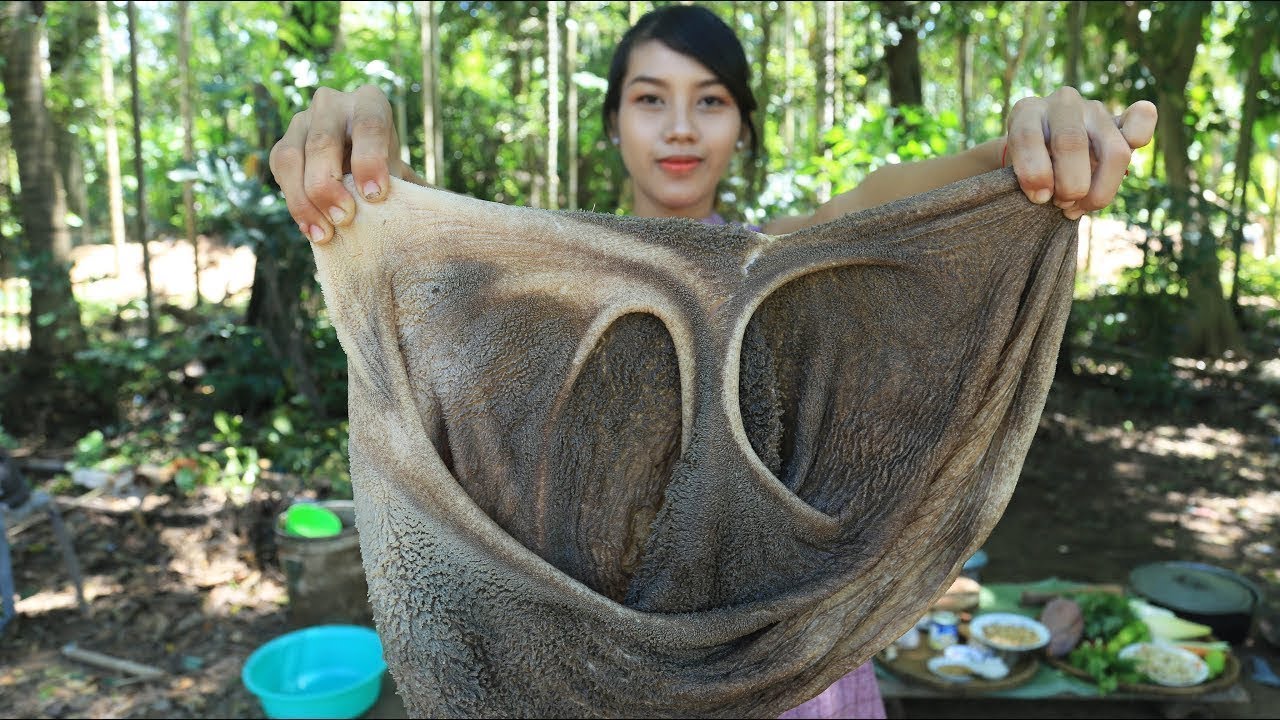 How to cook cow's stomach - YouTube