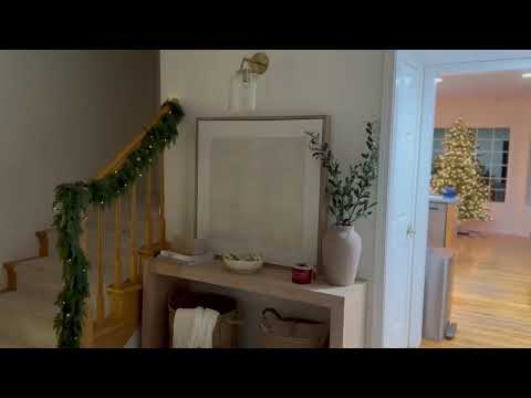 Unassisted Freebirth-the home birth of Calla Dove