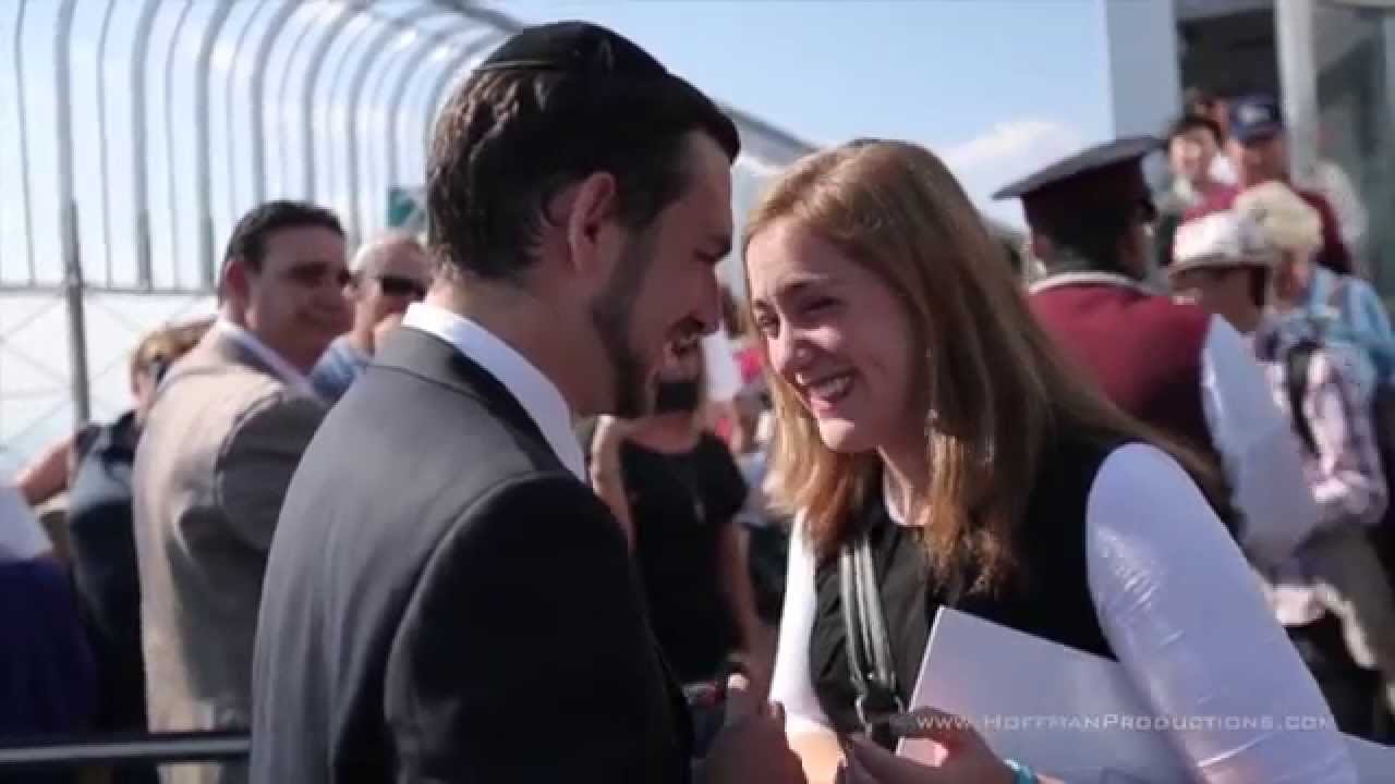 FRUM MARRIAGE PROPOSAL ON THE EMPIRE STATE BUILDING, NYC - YouTube