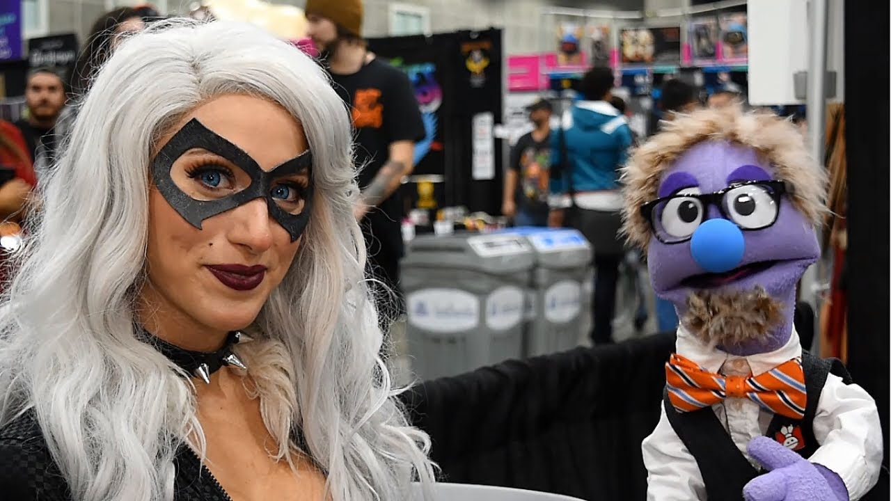 That Time Cosplayer Elizabeth Rage Talked to a Puppet at L.A. Comic Con ...