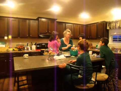 Cooking with aunt Vickie - YouTube