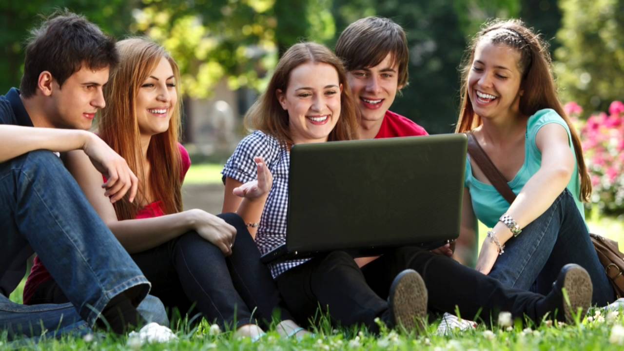 ¿Cuáles son las carreras universitarias del futuro? - YouTube