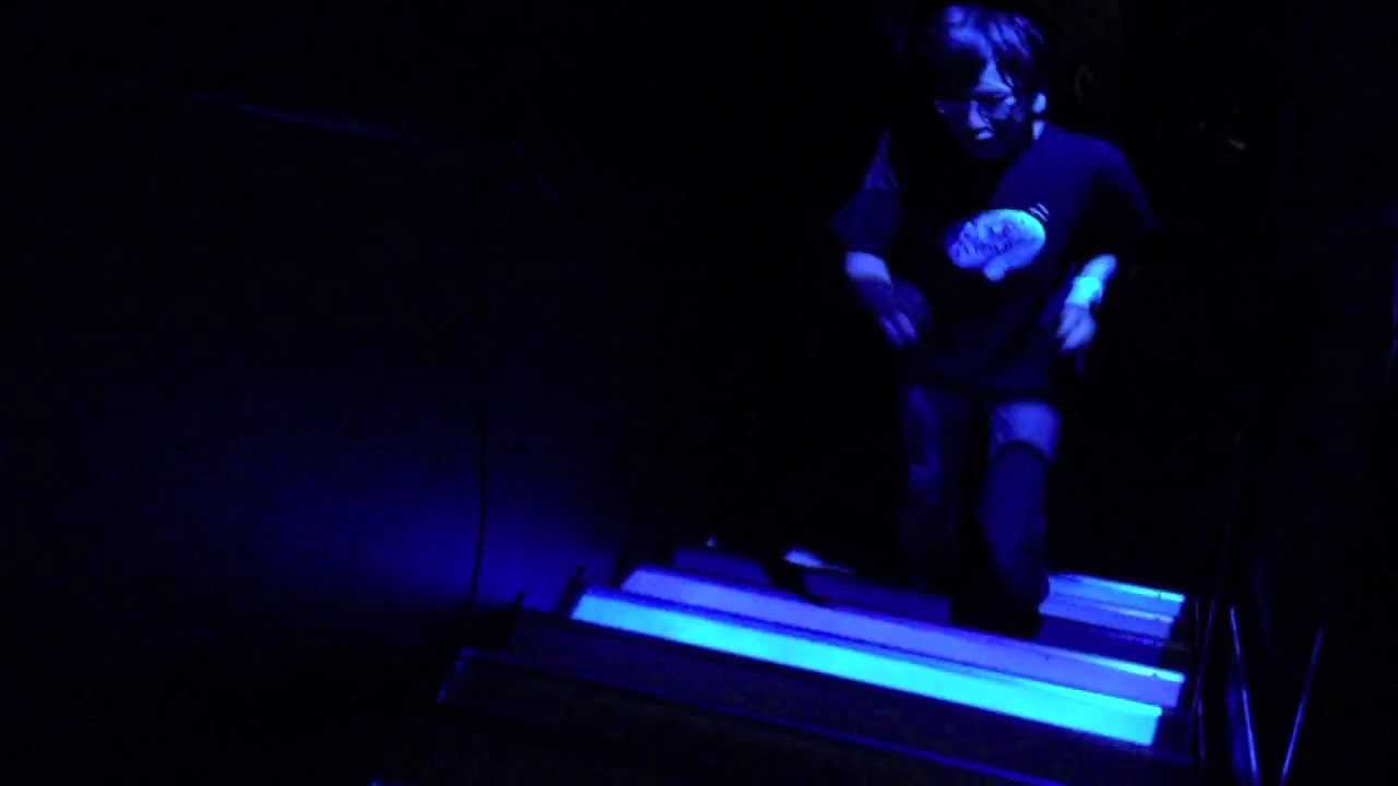 Stairs Mapping - プロジェクションマッピング(Kinect) - YouTube