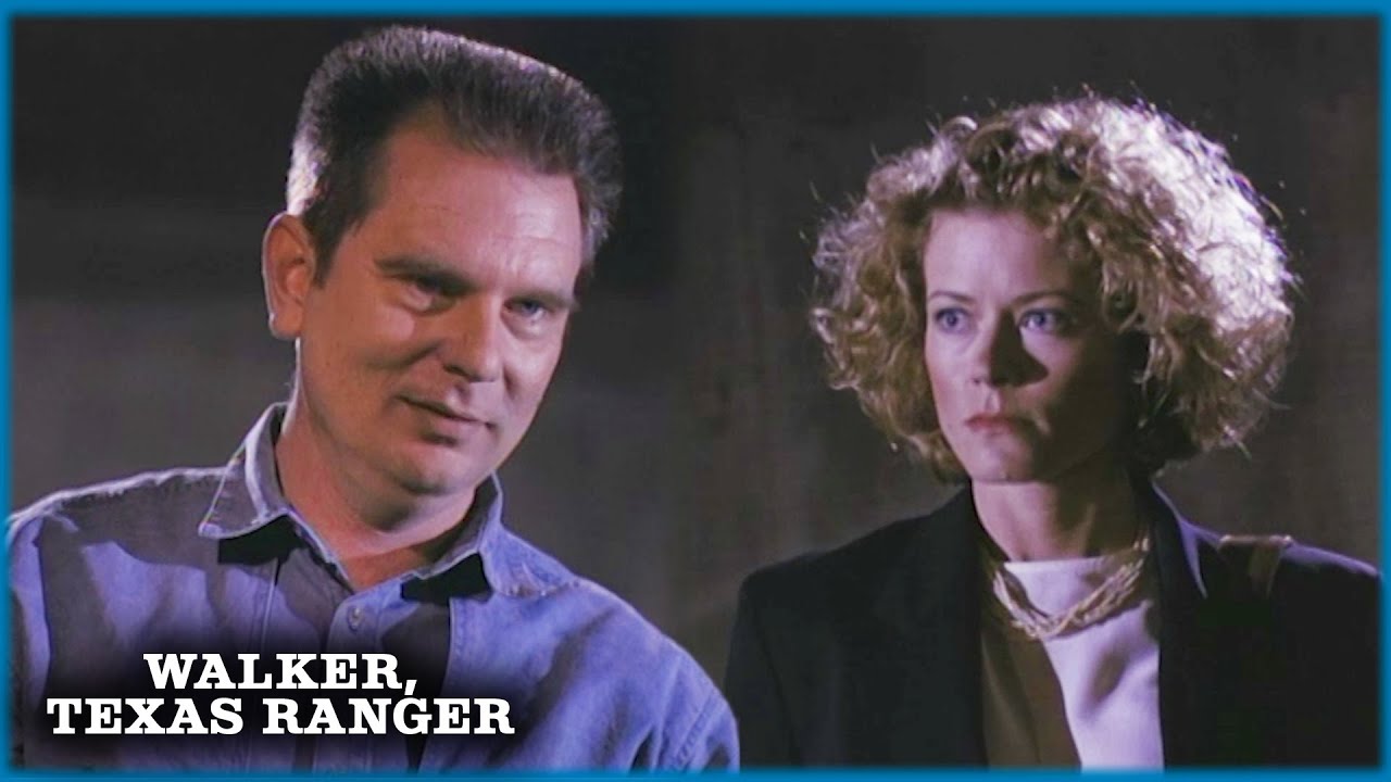 Alex Is Threatened By Ex-Con | Walker, Texas Ranger - YouTube