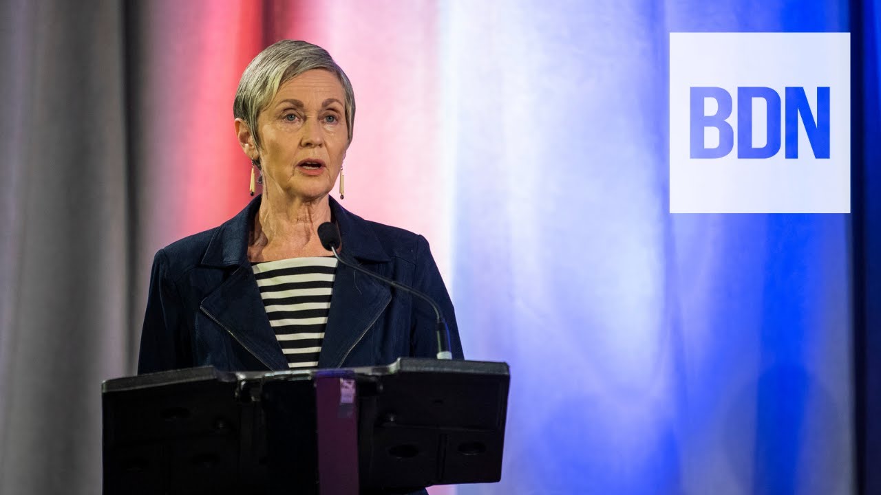 Lisa Savage talks about holding police accountable - YouTube