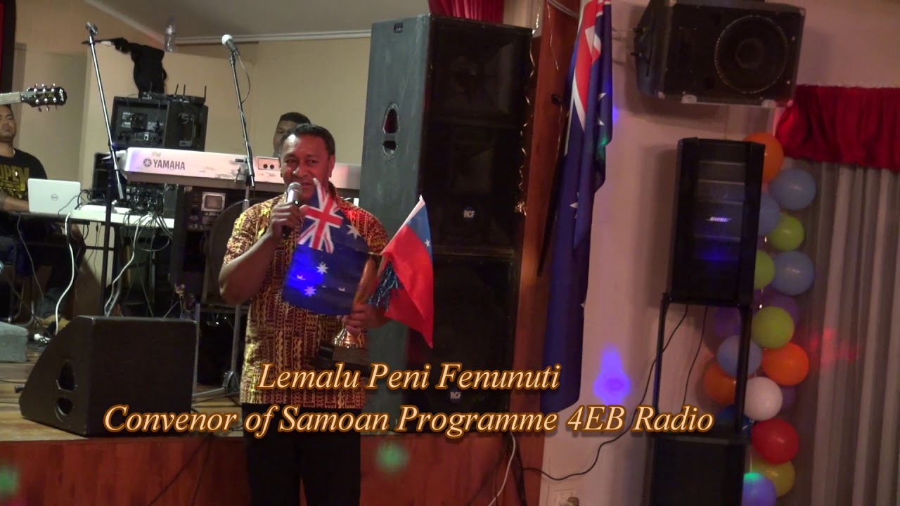 Felise Mikaele - Presenting Tama A Samoa Cup to 4eb Radio Brisbane ...