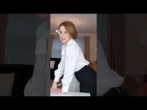 Sharon Janney  || Fashion Nylon High heels Curvy  model  & Biography beauty Lifestyle 