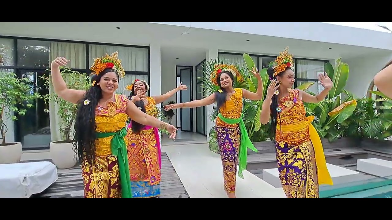 Puspanjali Dance at Canggu with Angels from USA - YouTube