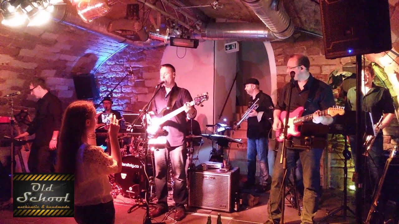 Old School Band covers Uptown Funk - YouTube