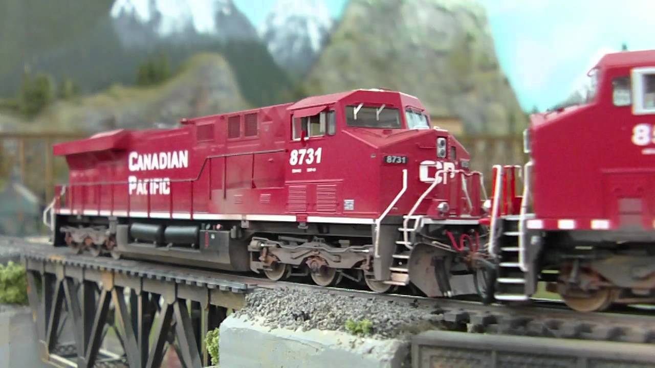Athearn/Intermountain AC4400,and ES44ac Power Move - YouTube