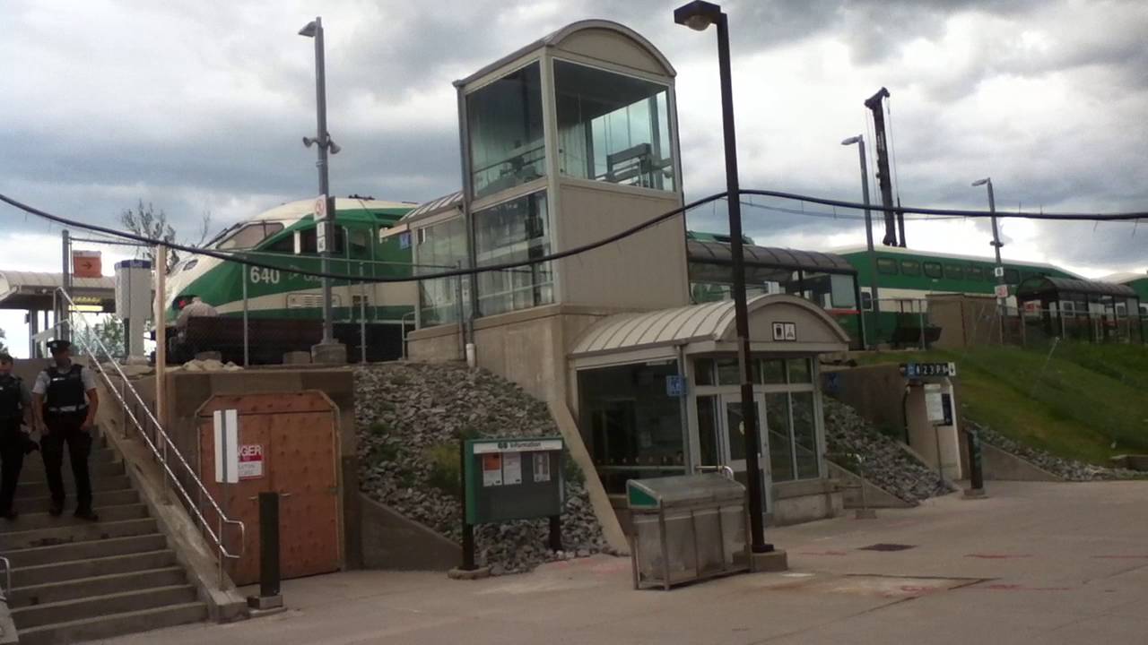 Lake shore east go train at guildwood go station westbound to union go ...